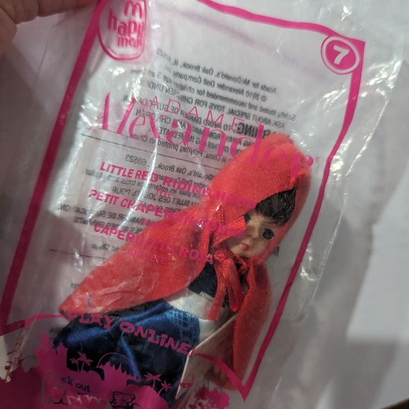 Madame Alexander | Toys | Madame Alexander Gretel And Little Red Riding ...